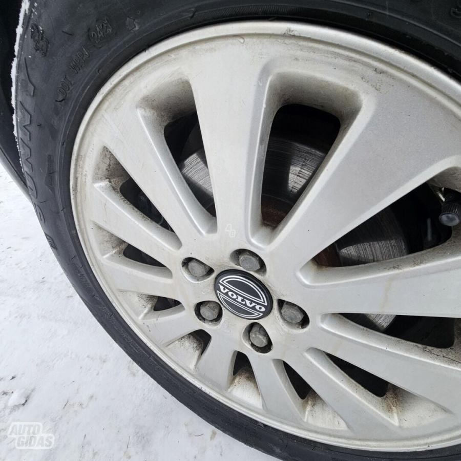 Pelēks Volvo V50 2005 Šauļi, ar dzinēja tilpumu 2.00 L un nobraukumu 326 tūkst. km par 980 €, foto 9 vietnē AUTOMOTO.COM.LV
