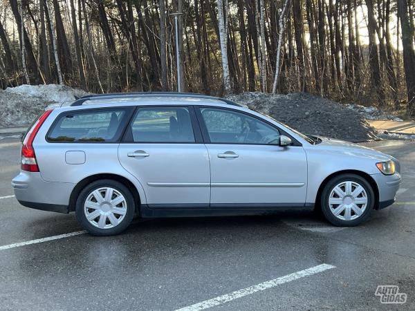Grey Volvo V50 2005 in Klaipeda, with an engine capacity of 2.00 L and mileage of 400 thousand km for 1499 €, photo 5 on AUTOMOTO.COM.LV