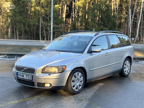 Grey Volvo V50 2005 in Klaipeda, with an engine capacity of 2.00 L and mileage of 400 thousand km for 1499 €, photo 7 on AUTOMOTO.COM.LV