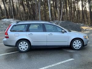 Grey Volvo V50 2005 in Klaipeda, with an engine capacity of 2.00 L and mileage of 400 thousand km for 1450 €, photo 6 on AUTOMOTO.COM.LV