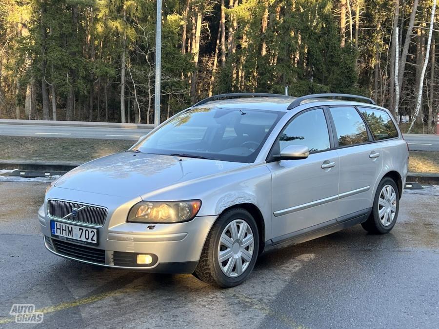 Grey Volvo V50 2005 in Klaipeda, with an engine capacity of 2.00 L and mileage of 400 thousand km for 1450 €, photo 7 on AUTOMOTO.COM.LV