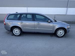 Pelēks Volvo V50 2005 Šauļi, ar dzinēja tilpumu 2.00 L un nobraukumu 320 tūkst. km par 1199 €, foto  vietnē AUTOMOTO.COM.LV