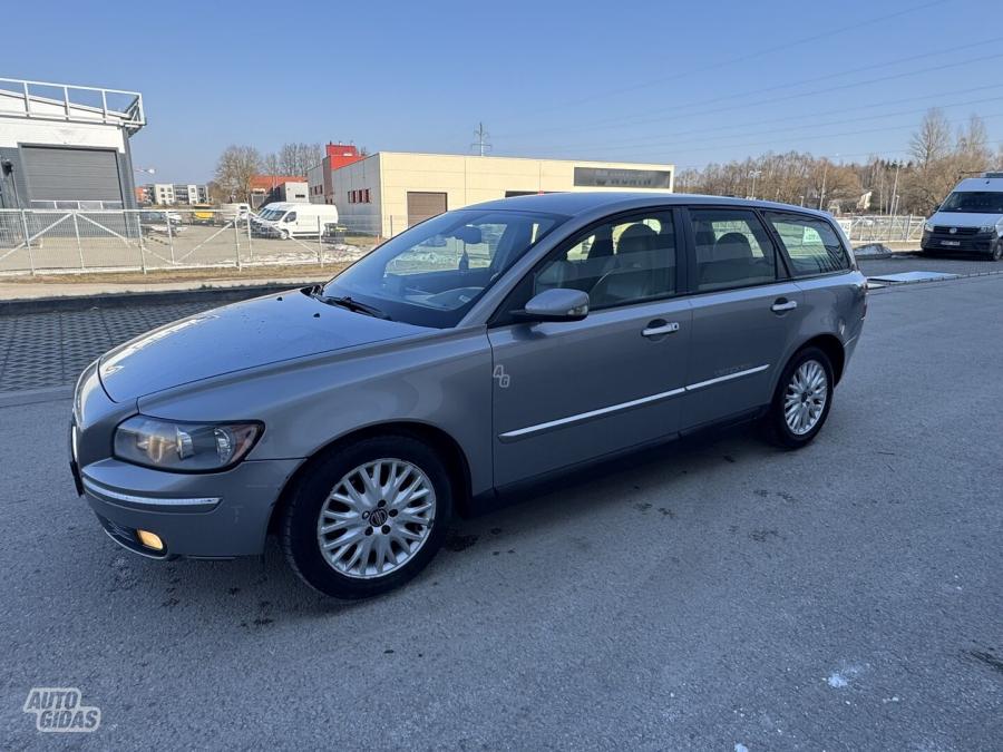 Pelēks Volvo V50 2005 Šauļi, ar dzinēja tilpumu 2.00 L un nobraukumu 320 tūkst. km par 1199 €, foto 8 vietnē AUTOMOTO.COM.LV