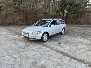 Pelēks Volvo V50 2005 Anykščiai, ar dzinēja tilpumu 2.00 L un nobraukumu 299 tūkst. km par 450 €, foto  vietnē AUTOMOTO.COM.LV