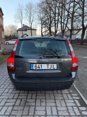 Pelēks Volvo V50 2005 Tartu, ar dzinēja tilpumu 1.60 L un nobraukumu 374 tūkst. km par 1800 €, foto 5 vietnē AUTOMOTO.COM.LV