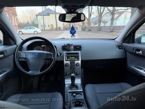 Pelēks Volvo V50 2005 Tartu, ar dzinēja tilpumu 1.60 L un nobraukumu 374 tūkst. km par 1800 €, foto 9 vietnē AUTOMOTO.COM.LV