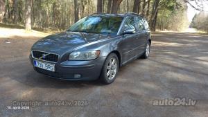 Grey Volvo V50 2005 in Parnu, with an engine capacity of 2.00 L and mileage of 261 thousand km for 1050 €, photo 3 on AUTOMOTO.COM.LV