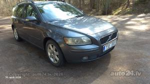 Grey Volvo V50 2005 in Parnu, with an engine capacity of 2.00 L and mileage of 261 thousand km for 1050 €, photo 5 on AUTOMOTO.COM.LV