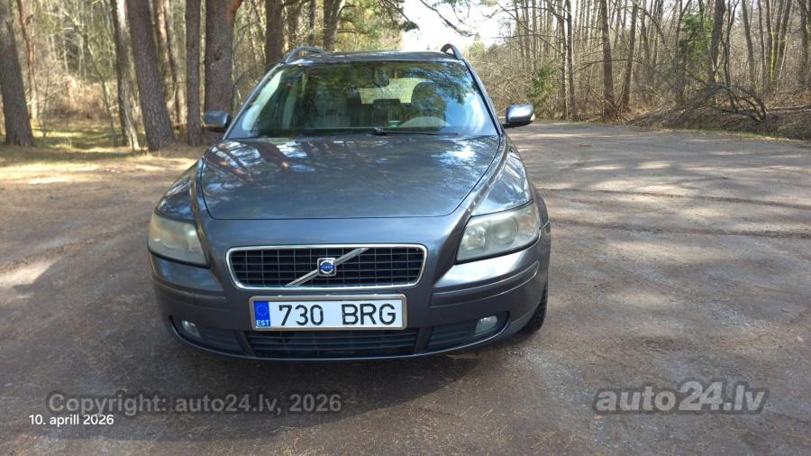 Grey Volvo V50 2005 in Parnu, with an engine capacity of 2.00 L and mileage of 261 thousand km for 1050 €, photo 6 on AUTOMOTO.COM.LV