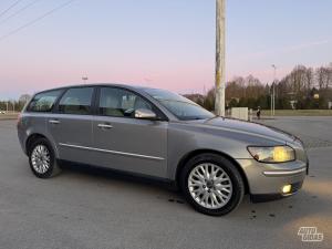 Pelēks Volvo V50 2005 Šauļi, ar dzinēja tilpumu 2.00 L un nobraukumu 340 tūkst. km par 1399 €, foto  vietnē AUTOMOTO.COM.LV