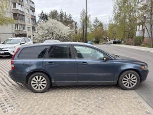 Pelēks Volvo V50 2005 Viļņa, ar dzinēja tilpumu 2.00 L un nobraukumu 322 tūkst. km par 580 €, foto 5 vietnē AUTOMOTO.COM.LV