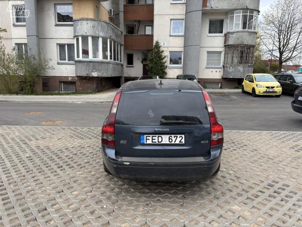 Pelēks Volvo V50 2005 Viļņa, ar dzinēja tilpumu 2.00 L un nobraukumu 322 tūkst. km par 580 €, foto 6 vietnē AUTOMOTO.COM.LV