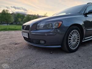 Grey Volvo V50 2005 in Vilnius, with an engine capacity of 2.00 L and mileage of 298 thousand km for 1200 €, photo 12 on AUTOMOTO.COM.LV