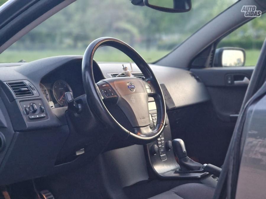 Grey Volvo V50 2005 in Vilnius, with an engine capacity of 2.00 L and mileage of 298 thousand km for 1200 €, photo 13 on AUTOMOTO.COM.LV