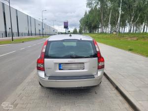 Grey Volvo V50 2005 in Vilnius, with an engine capacity of 2.00 L and mileage of 238 thousand km for 880 €, photo 5 on AUTOMOTO.COM.LV