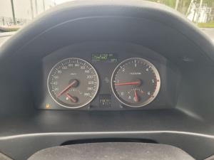 Grey Volvo V50 2005 in Vilnius, with an engine capacity of 2.00 L and mileage of 238 thousand km for 880 €, photo 15 on AUTOMOTO.COM.LV
