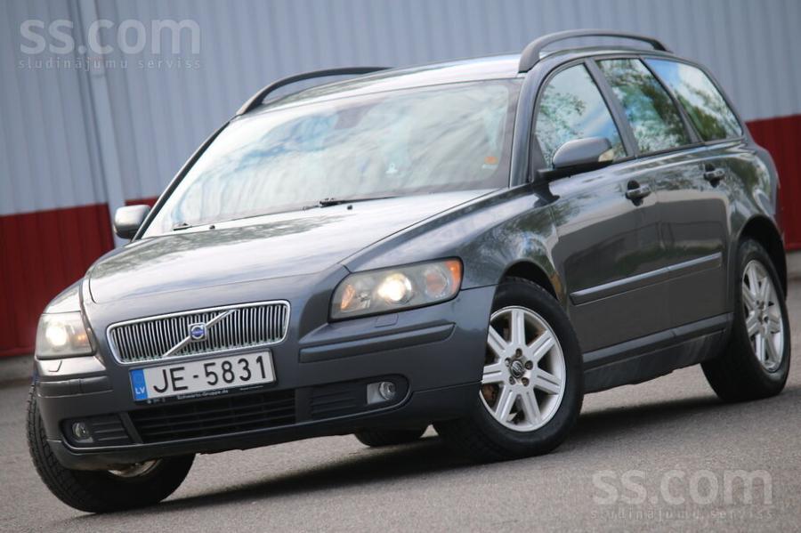 Pelēks Volvo V50 2005 Rīga, ar dzinēja tilpumu 2.00 L un nobraukumu 0 tūkst. km par 1490 €, foto 1 vietnē AUTOMOTO.COM.LV