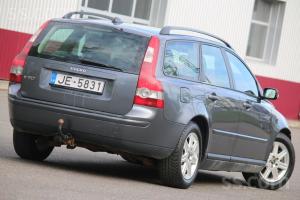 Pelēks Volvo V50 2005 Rīga, ar dzinēja tilpumu 2.00 L un nobraukumu 0 tūkst. km par 1490 €, foto 3 vietnē AUTOMOTO.COM.LV
