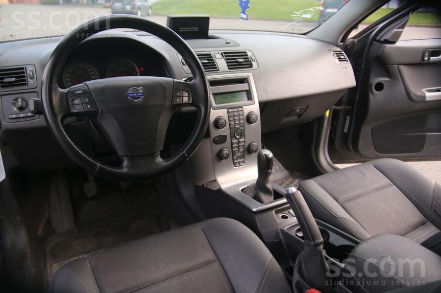 Pelēks Volvo V50 2005 Rīga, ar dzinēja tilpumu 2.00 L un nobraukumu 0 tūkst. km par 1490 €, foto 11 vietnē AUTOMOTO.COM.LV