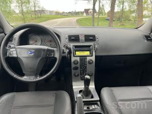 Pelēks Volvo V50 2005 Rēzekne, ar dzinēja tilpumu 2.00 L un nobraukumu 351 tūkst. km par 1150 €, foto 13 vietnē AUTOMOTO.COM.LV
