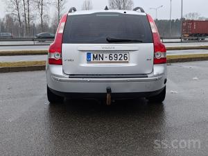 Серый Вольво В50 2005 в Рига, объемом двигателя 2.40 л и пробегом 415 тыс. км за 775 €, фото 5 на AUTOMOTO.COM.LV