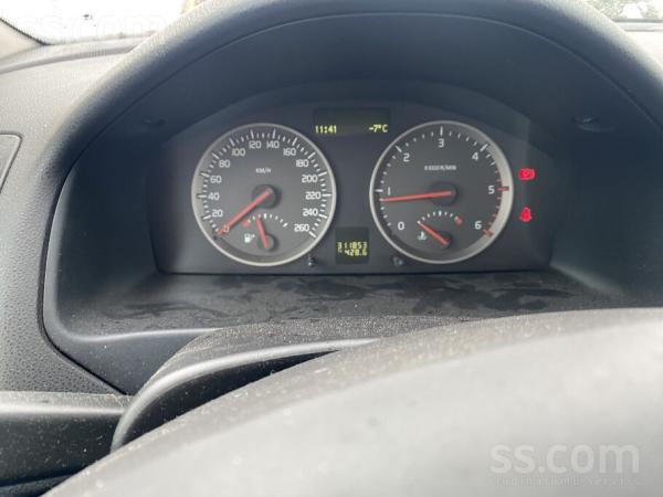 Pelēks Volvo V50 2005 Valmiera, ar dzinēja tilpumu 1.60 L un nobraukumu 312 tūkst. km par 1380 €, foto 8 vietnē AUTOMOTO.COM.LV