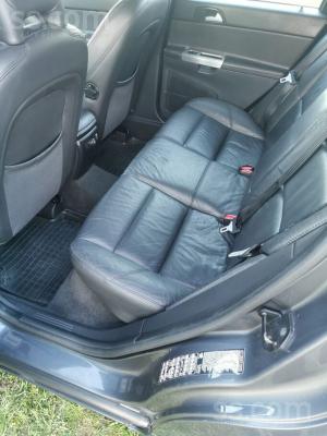 Grey Volvo V50 2005 in Riga, with an engine capacity of 2.00 L and mileage of 279 thousand km for 2550 €, photo 9 on AUTOMOTO.COM.LV
