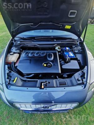 Grey Volvo V50 2005 in Riga, with an engine capacity of 2.00 L and mileage of 279 thousand km for 2550 €, photo 10 on AUTOMOTO.COM.LV