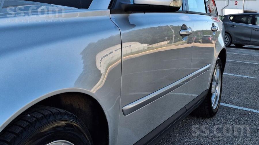Pelēks Volvo V50 2005 Rīga, ar dzinēja tilpumu 2.00 L un nobraukumu 379 tūkst. km par 1200 €, foto 13 vietnē AUTOMOTO.COM.LV