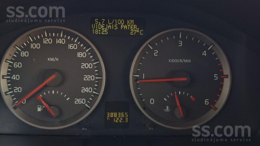 Pelēks Volvo V50 2005 Rīga, ar dzinēja tilpumu 2.00 L un nobraukumu 379 tūkst. km par 1200 €, foto 18 vietnē AUTOMOTO.COM.LV