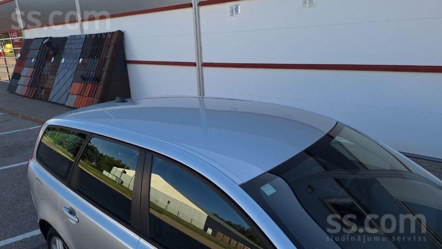 Pelēks Volvo V50 2005 Rīga, ar dzinēja tilpumu 2.00 L un nobraukumu 379 tūkst. km par 1200 €, foto 25 vietnē AUTOMOTO.COM.LV
