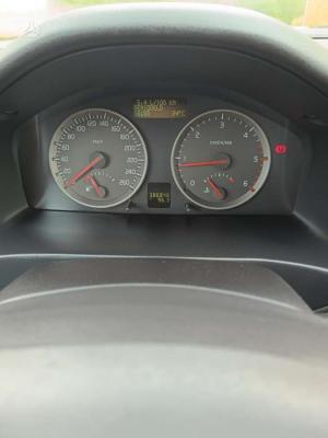 Grey Volvo V50 2005 in Druskininkai, with an engine capacity of 1.56 L and mileage of 387 thousand km for 1450 €, photo 14 on AUTOMOTO.COM.LV