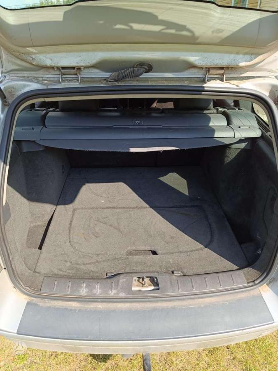 Grey Volvo V50 2005 in Druskininkai, with an engine capacity of 1.56 L and mileage of 387 thousand km for 1450 €, photo 22 on AUTOMOTO.COM.LV