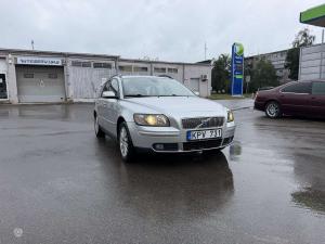 Grey Volvo V50 2005 in Kaunas, with an engine capacity of 2.00 L and mileage of 280 thousand km for 1450 €, photo 5 on AUTOMOTO.COM.LV