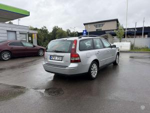 Grey Volvo V50 2005 in Kaunas, with an engine capacity of 2.00 L and mileage of 280 thousand km for 1450 €, photo 6 on AUTOMOTO.COM.LV
