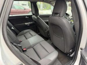 Grey Volvo V50 2005 in Kaunas, with an engine capacity of 2.00 L and mileage of 280 thousand km for 1450 €, photo 14 on AUTOMOTO.COM.LV