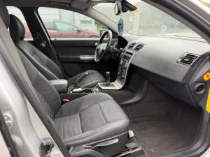 Grey Volvo V50 2005 in Kaunas, with an engine capacity of 2.00 L and mileage of 280 thousand km for 1450 €, photo 15 on AUTOMOTO.COM.LV