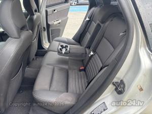 Pelēks Volvo V50 2005 Tallina, ar dzinēja tilpumu 1.60 L un nobraukumu 349 tūkst. km par 999 €, foto 6 vietnē AUTOMOTO.COM.LV