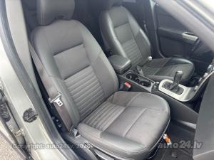 Pelēks Volvo V50 2005 Tallina, ar dzinēja tilpumu 1.60 L un nobraukumu 349 tūkst. km par 999 €, foto 10 vietnē AUTOMOTO.COM.LV