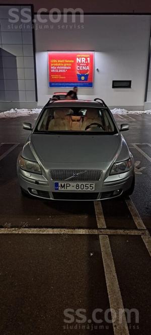 Серый Вольво В50 2005 в Талси, объемом двигателя 2.00 л и пробегом 256 тыс. км за 1299 €, фото  на AUTOMOTO.COM.LV