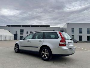 Grey Volvo V50 2005 in Panevezys, with an engine capacity of 1.80 L and mileage of 299 thousand km for 1150 €, photo 10 on AUTOMOTO.COM.LV