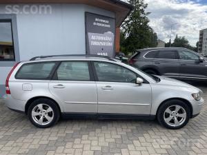 Серый Вольво В50 2005 в Талси, объемом двигателя 1.60 л и пробегом 353 тыс. км за 950 €, фото 3 на AUTOMOTO.COM.LV