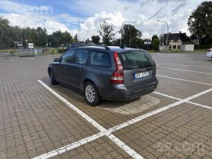 Pelēks Volvo V50 2005 Saldus, ar dzinēja tilpumu 1.60 L un nobraukumu 360 tūkst. km par 700 €, foto 4 vietnē AUTOMOTO.COM.LV