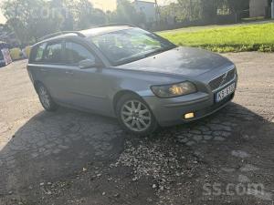 Pelēks Volvo V50 2005 Talsi, ar dzinēja tilpumu 2.00 L un nobraukumu 395 tūkst. km par 7950 €, foto 3 vietnē AUTOMOTO.COM.LV