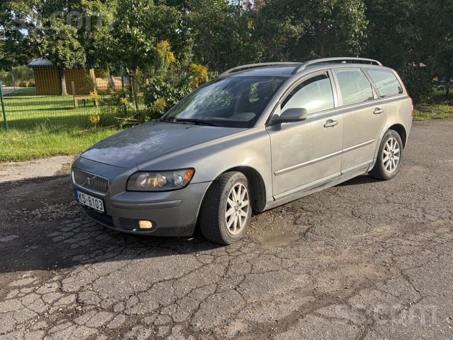 Pelēks Volvo V50 2005 Talsi, ar dzinēja tilpumu 2.00 L un nobraukumu 395 tūkst. km par 7950 €, foto 15 vietnē AUTOMOTO.COM.LV