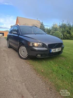 Grey Volvo V50 2005 in Elektrenai, with an engine capacity of 2.00 L and mileage of 490 thousand km for 999 €, photo 7 on AUTOMOTO.COM.LV