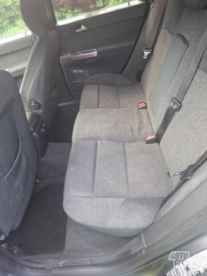 Grey Volvo V50 2005 in Elektrenai, with an engine capacity of 2.00 L and mileage of 490 thousand km for 999 €, photo 11 on AUTOMOTO.COM.LV
