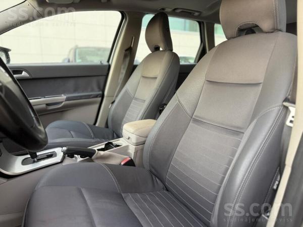 Pelēks Volvo V50 2006 Rīga, ar dzinēja tilpumu 2.40 L un nobraukumu 0 tūkst. km par 3400 €, foto 8 vietnē AUTOMOTO.COM.LV