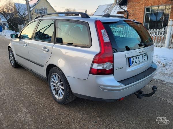 Grey Volvo V50 2006 in Alytus, with an engine capacity of 2.00 L and mileage of 312 thousand km for 1250 €, photo 9 on AUTOMOTO.COM.LV