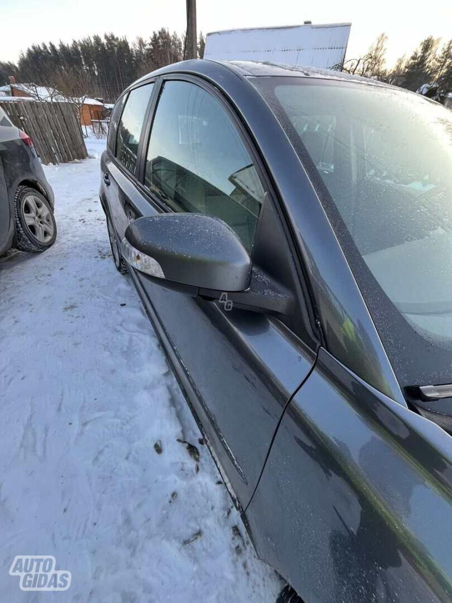 Pelēks Volvo V50 2006 Panevēža, ar dzinēja tilpumu 2.00 L un nobraukumu 372 tūkst. km par 1999 €, foto 8 vietnē AUTOMOTO.COM.LV